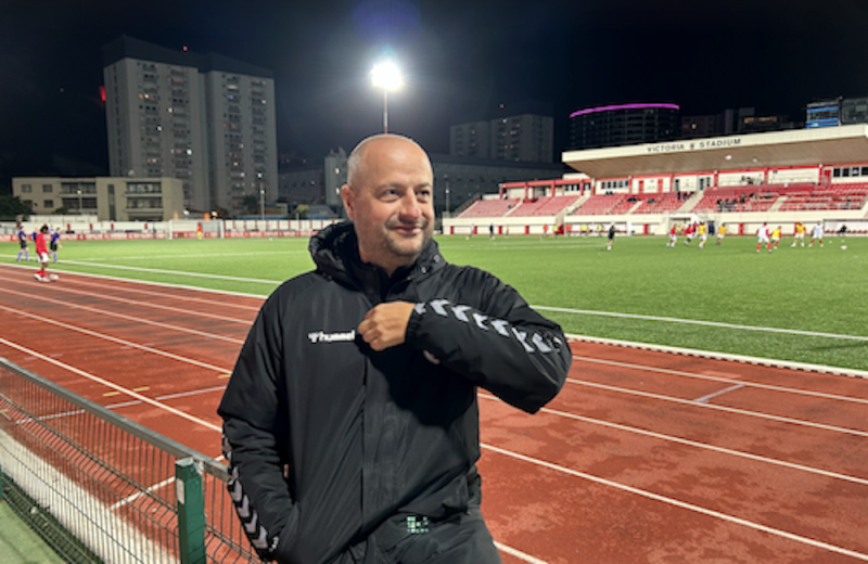 REPORTAGE: Jakten på framgång med Gibraltars sämsta lag - Fotboll Sthlm